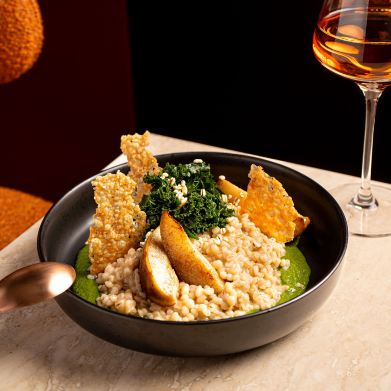 Chinaski Studio & Bar | Cafe, Restaurant, Bar Frankfurt