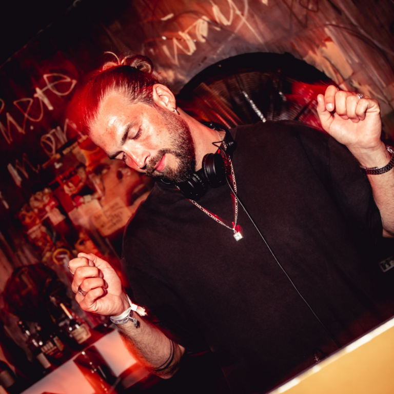 Chinaski Studio & Bar | Cafe, Restaurant, Bar Frankfurt